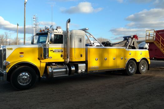 Tractor Trailer Towing in Speedway Indiana | Interstate Delaware ...